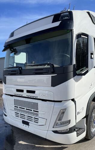 Frontplast/Skylt för montering i front på Volvo FM5